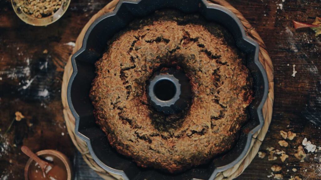 Old Fashioned Fresh Apple Cake Recipe - The Peasant's Daughter