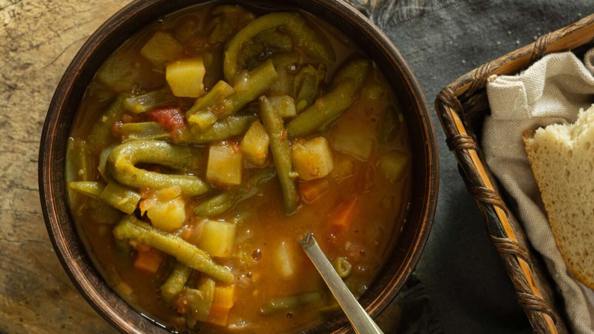 18 Green Bean Recipes That Are Anything But Bland - The Peasant's Daughter