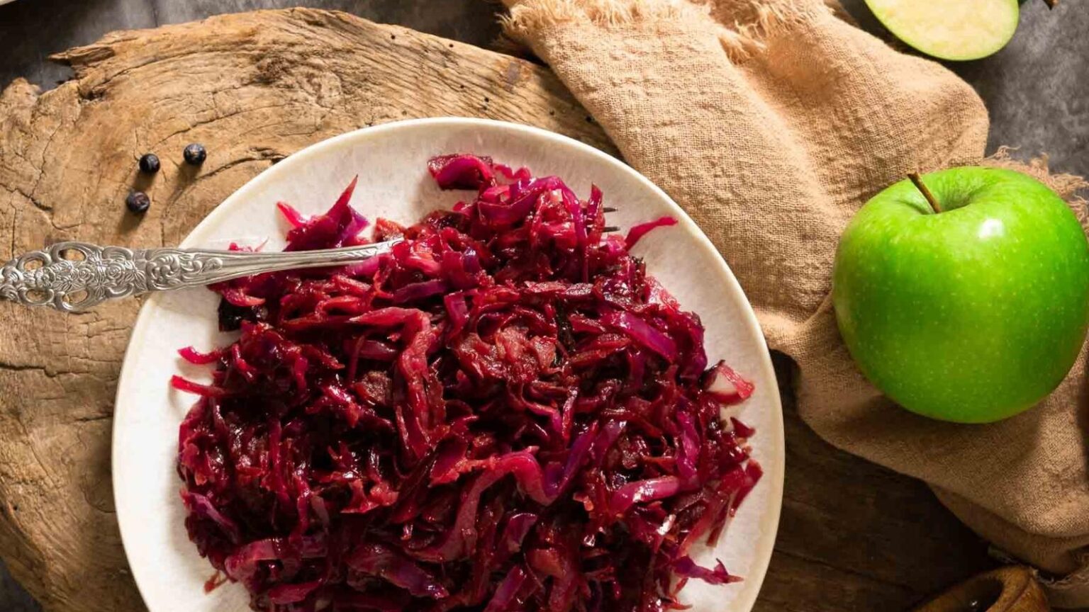 21 Best Sides to Serve with Bratwurst Sausage - The Peasant's Daughter